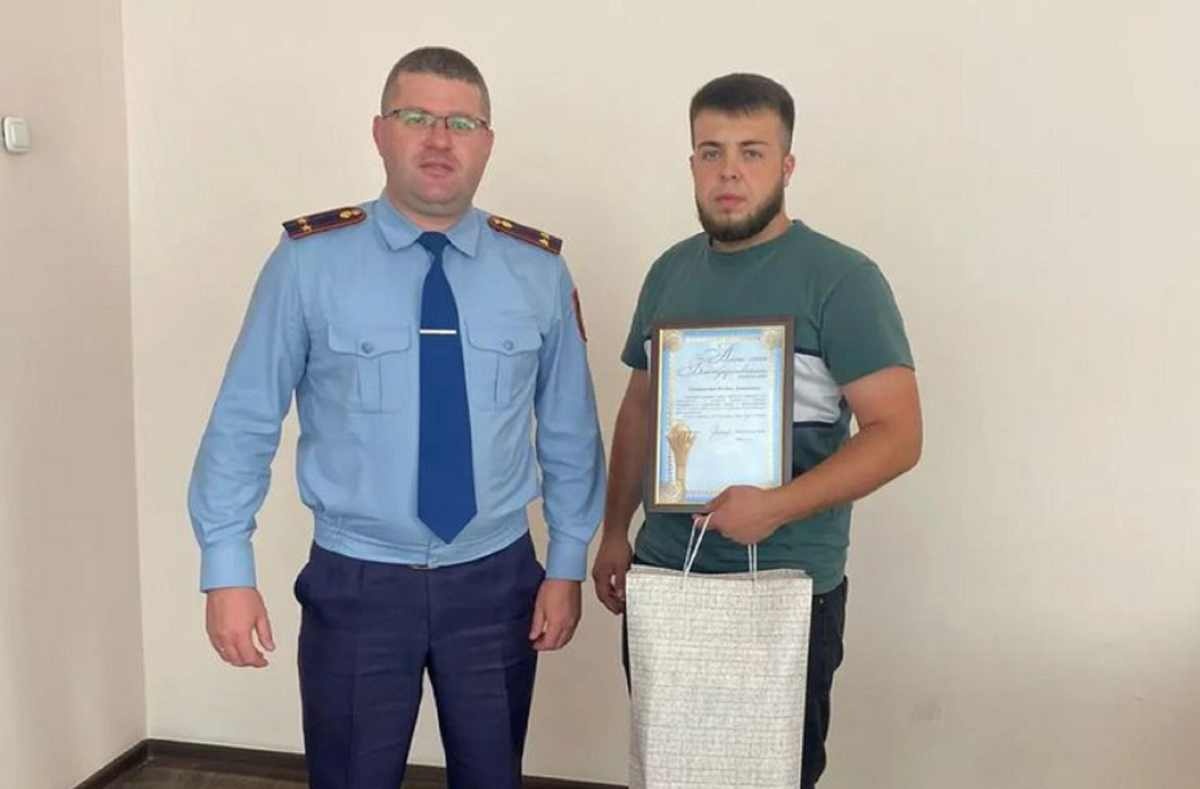 Тұншықтырып киімін шешпек болған Екібастұзда жас жігіт қызды