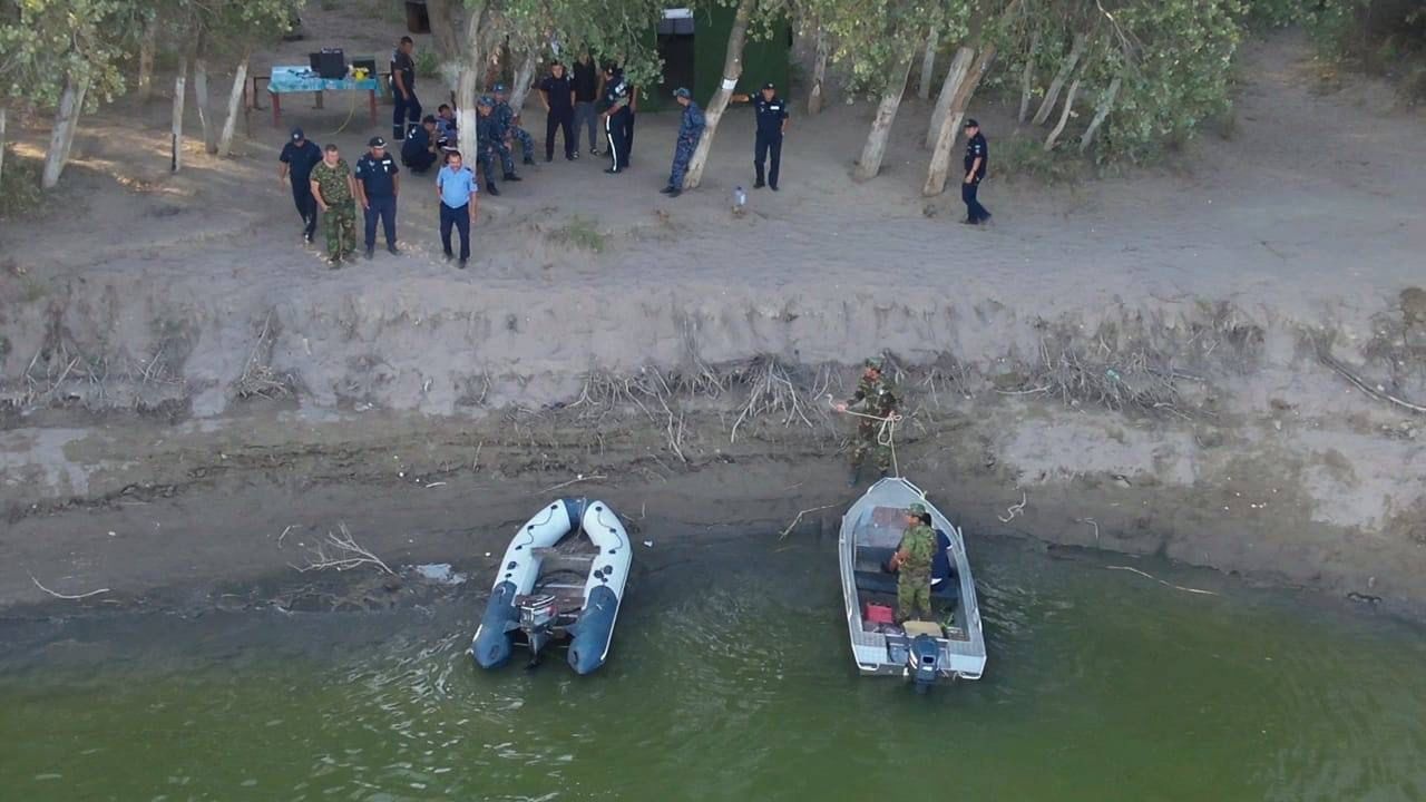 "Бір әулеттен 11 адам суға батып кетті": Түркістан облысының әкімі бәр ...