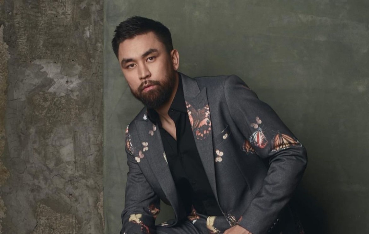 "Болашақ жарым үйде отырады": Amre жарына қоятын талаптарын айтты